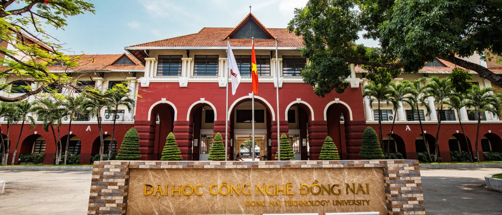 Dong Nai Technology University, Vietnam, dntu.edu.vn